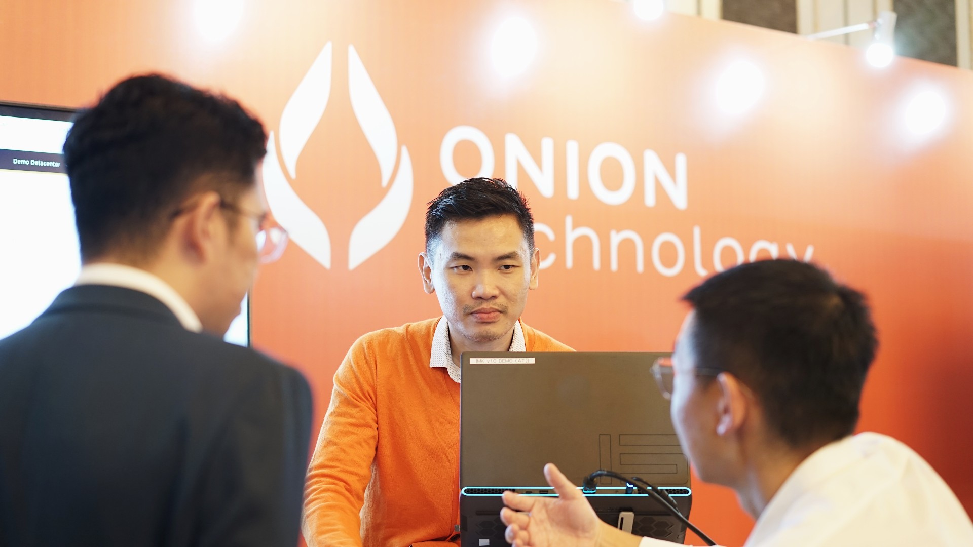 About Us | Onion Technology